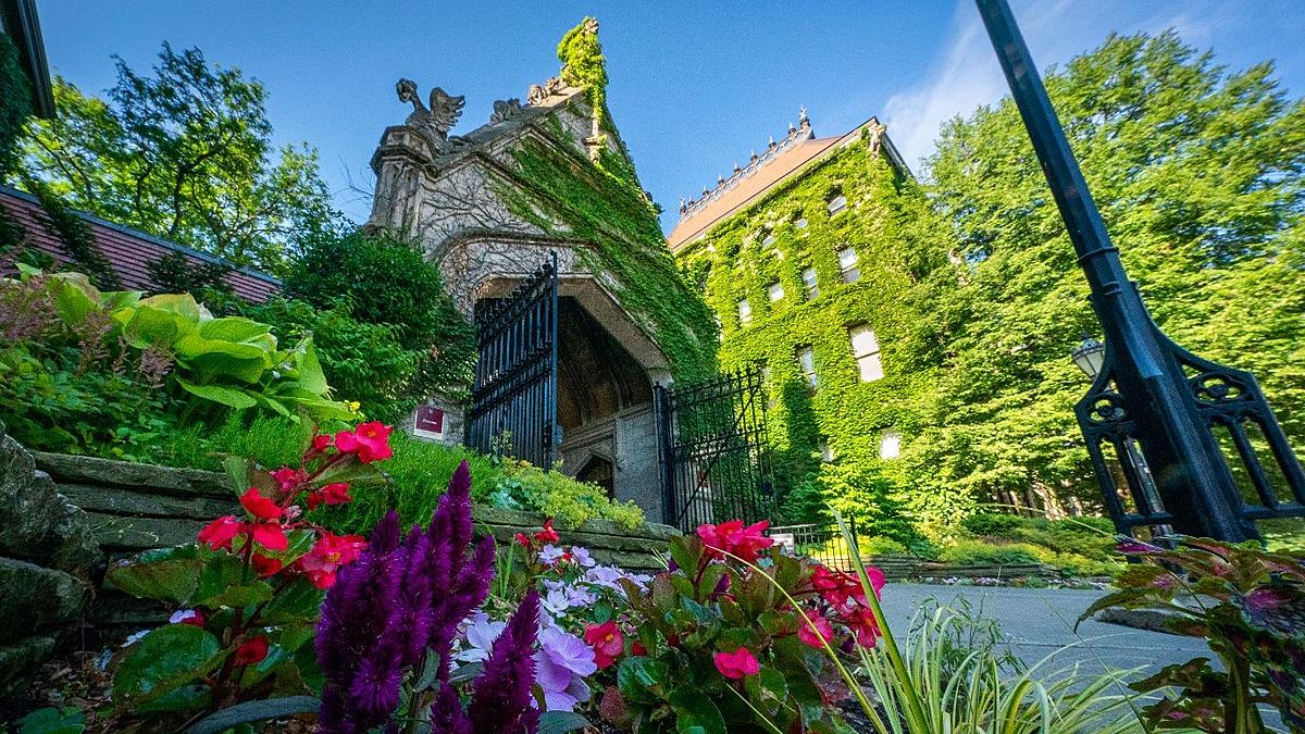 University Community Service Center