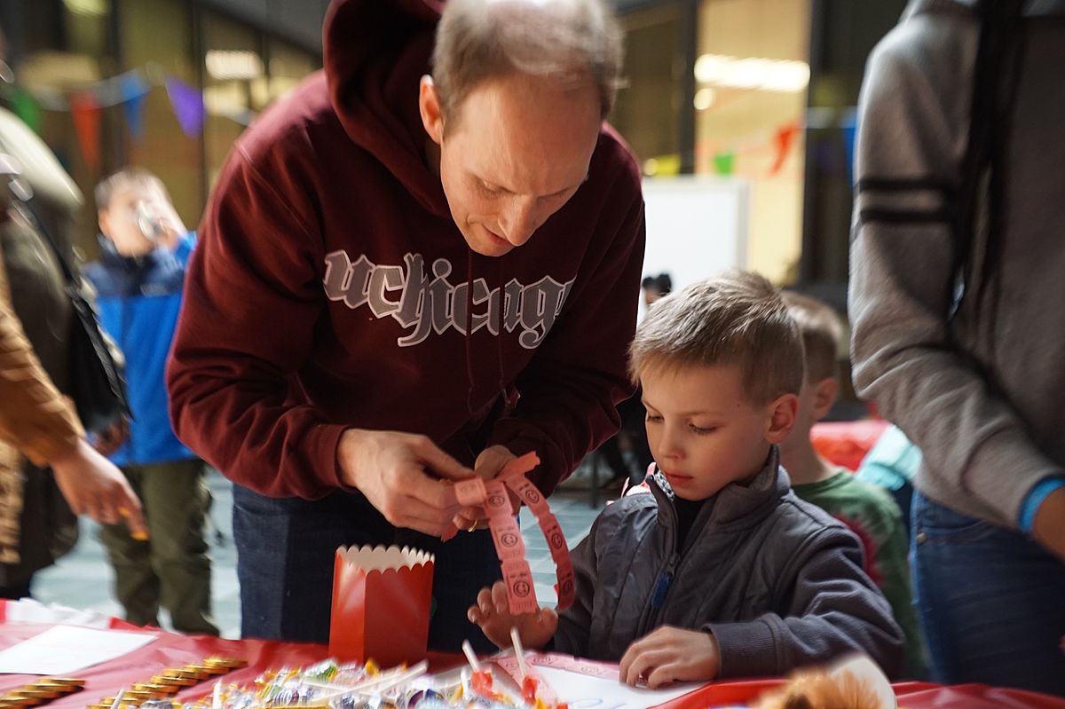 Maroon Tutor Match | Neighborhood Schools Program